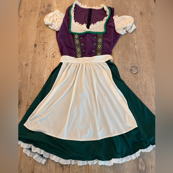 California Costumes | Other | Bavarian Beer Maid Womens Costume Xl ...